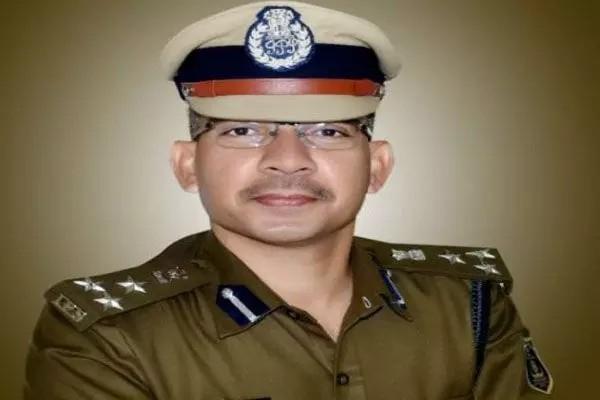 छत्तीसगढ़ के IPS जितेंद्र सिंह मीणा बने सीबीआई डीआईजी, चार एसपी भी किए ...